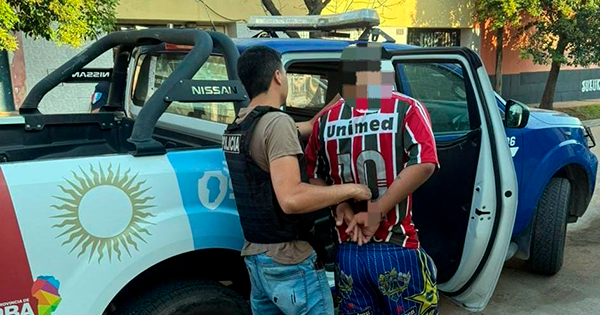 Detienen a joven en Villa Nueva tras persecución por techos